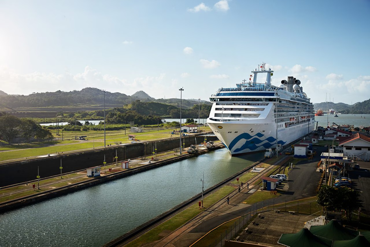 Cruise Ship Monday–Princess Cruises’ Coral-Class – LA LIDO LOCA